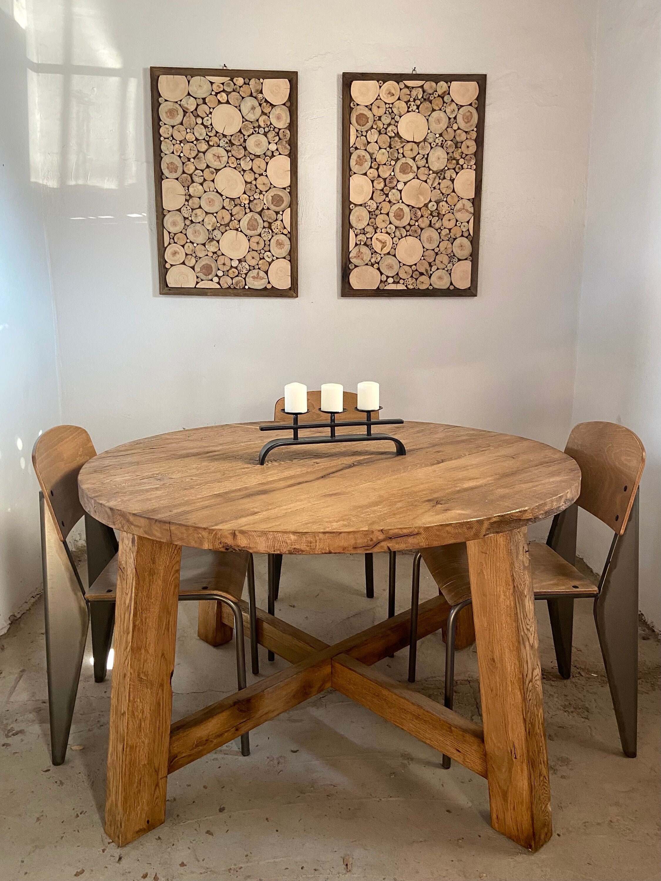 Wood Round Farmhouse Table Granby Barnwood Round Dining Table | Rustic