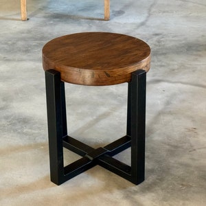 Rustic Thick Round Side Table, Rustic Oak End Table Round, Farmhouse ...