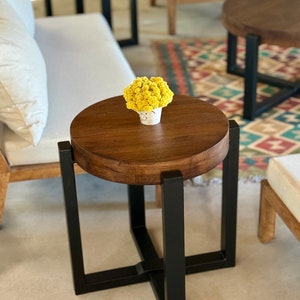 Rustic Thick Round Side Table, Rustic Oak End Table Round, Farmhouse ...