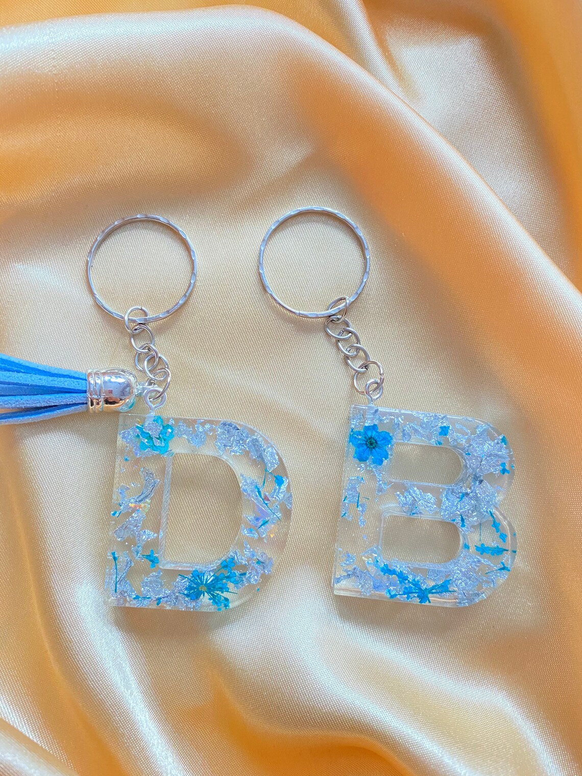 Handmade Resin Key Ring With Blue and Silver Flakes - Etsy