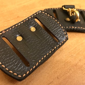 Leather Belt Key Hook, Convenient Holder for Hanging on the Lap Belt of ...