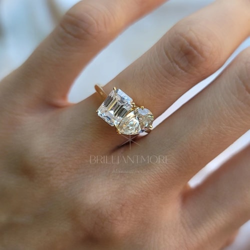 Toi Et Moi Wedding Ring 2.5 TCW Old Mine Pear and Oval Cut - Etsy