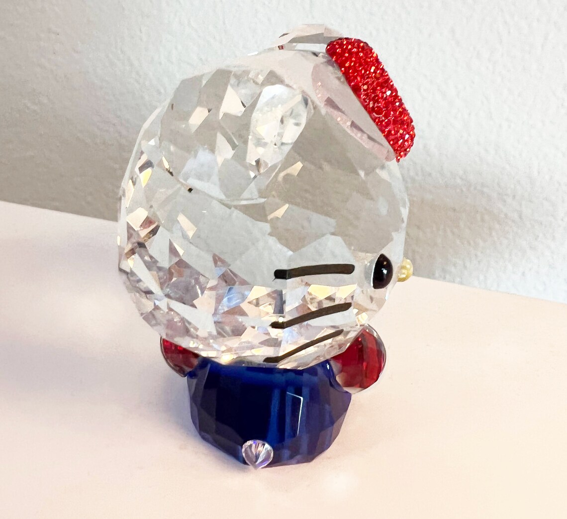 Large Crystal Hello Kitty Figurine / Glass Hello Kitty - Etsy