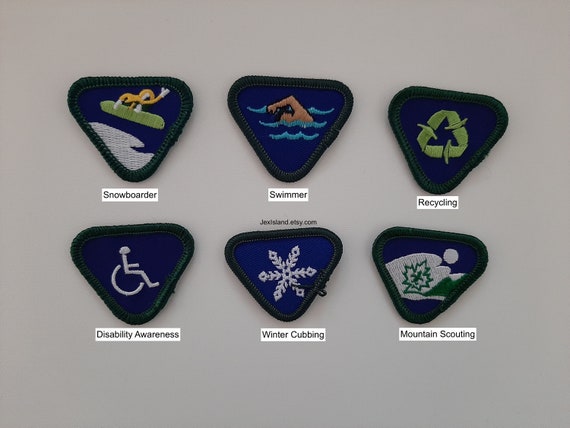 Vintage Scouts Canada Wolf Cub Badges - Gem
