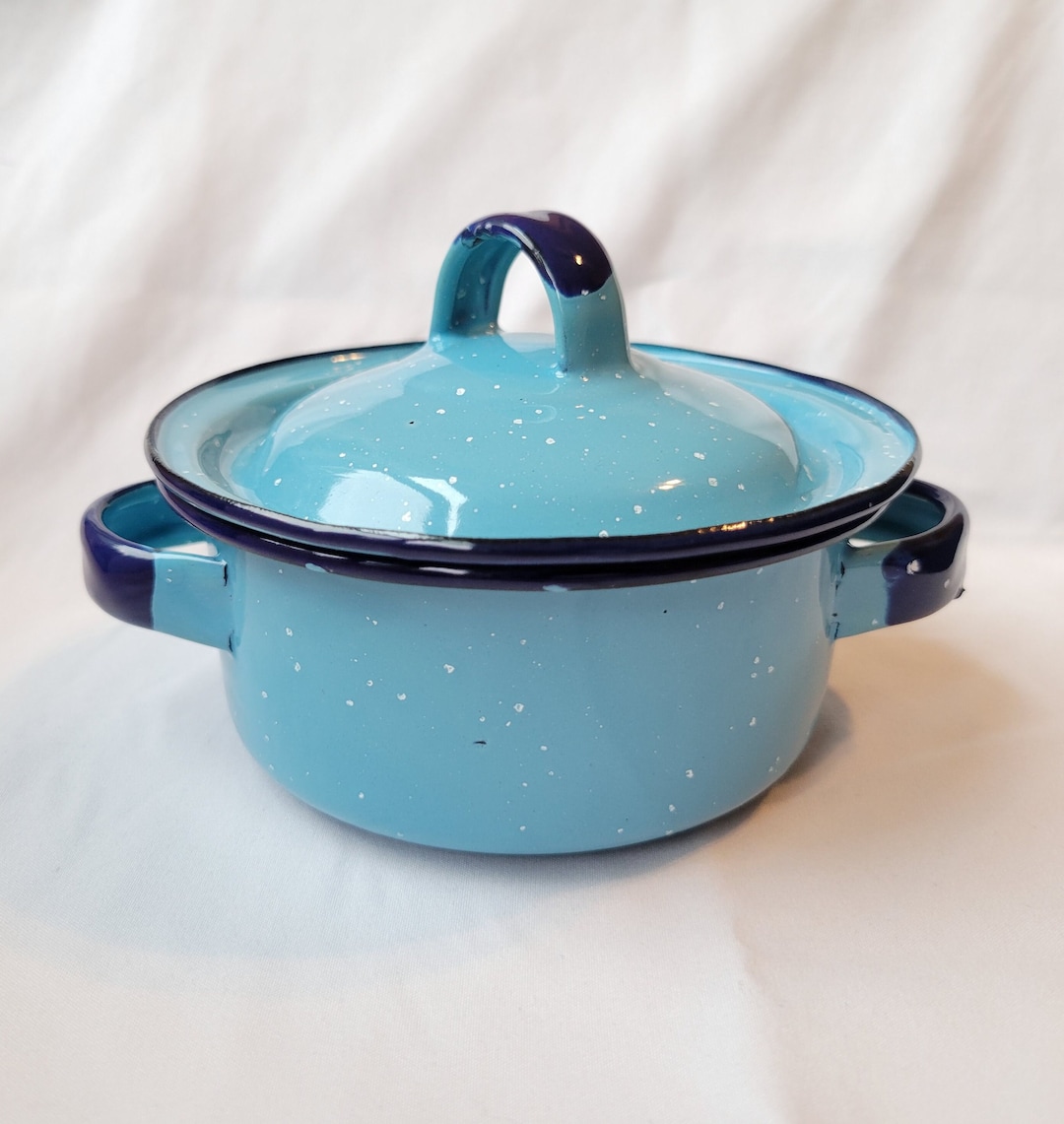 Mini Olla De Peltre Azul With Lid Authentic Olla De Peltre in Blue Toy ...