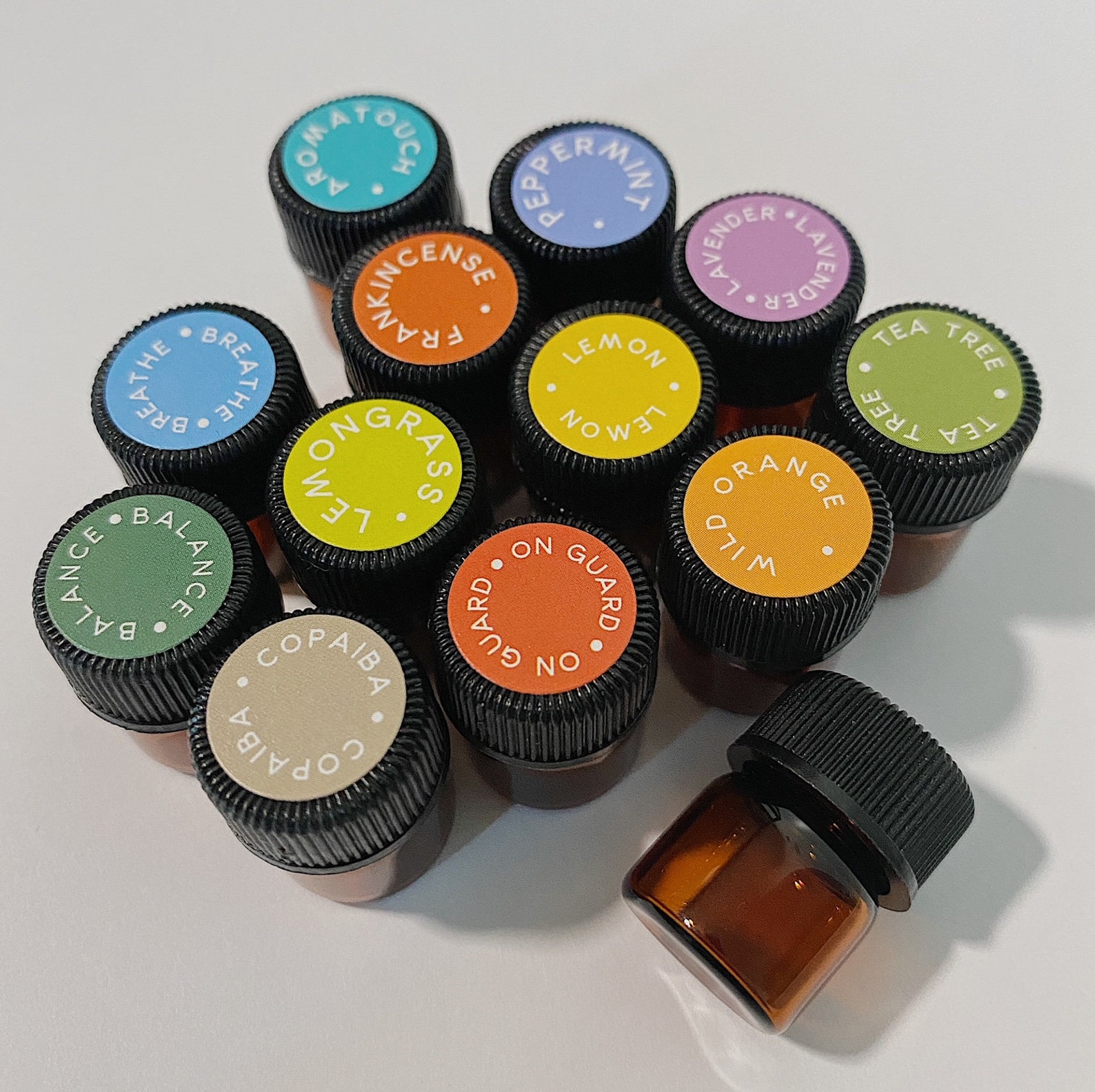 Sample size Essential Oils 1 mL sample vial Please Select | Etsy