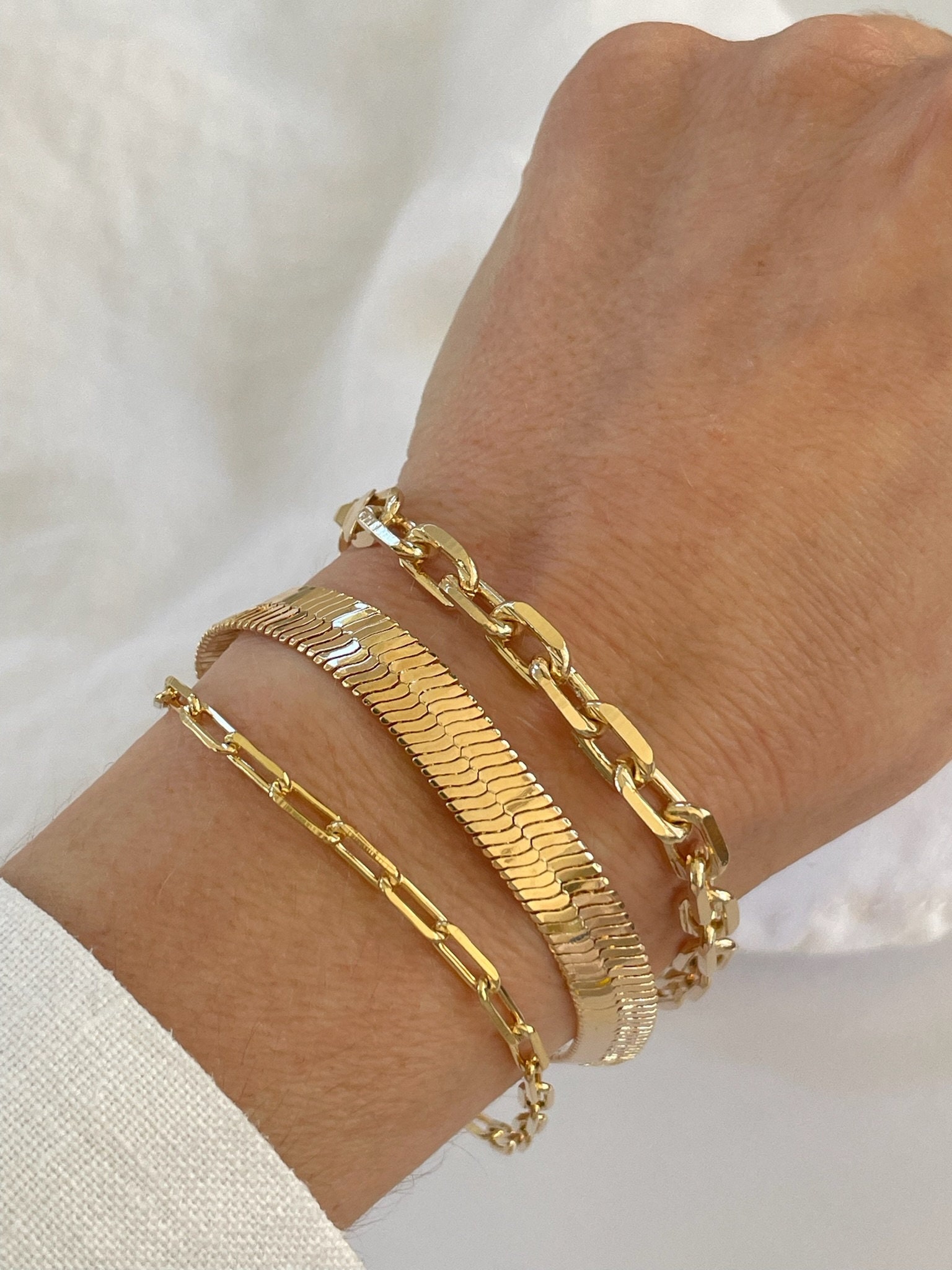 Cute chain bracelets store