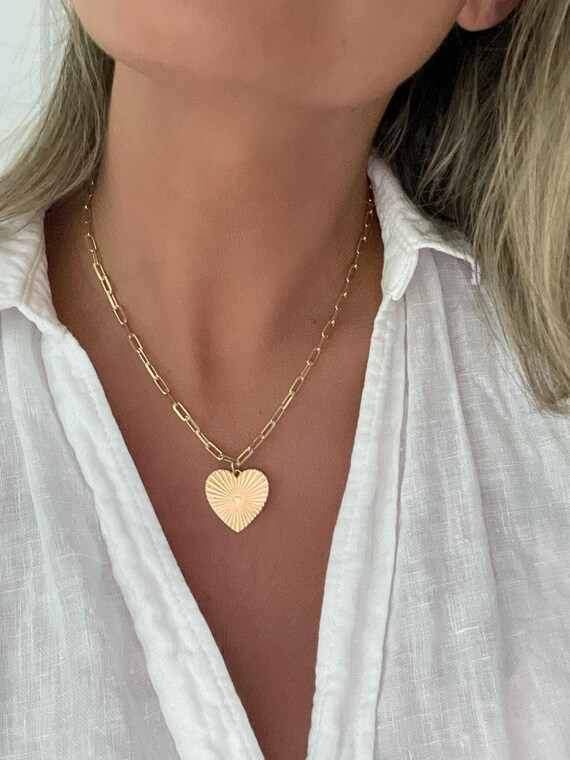 Heart necklace gold 18k store