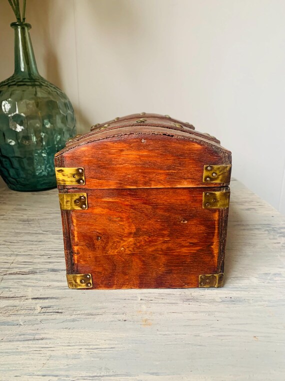 Vintage Treasure Chest Jewelry Box Pirates Chest Rust… - Gem