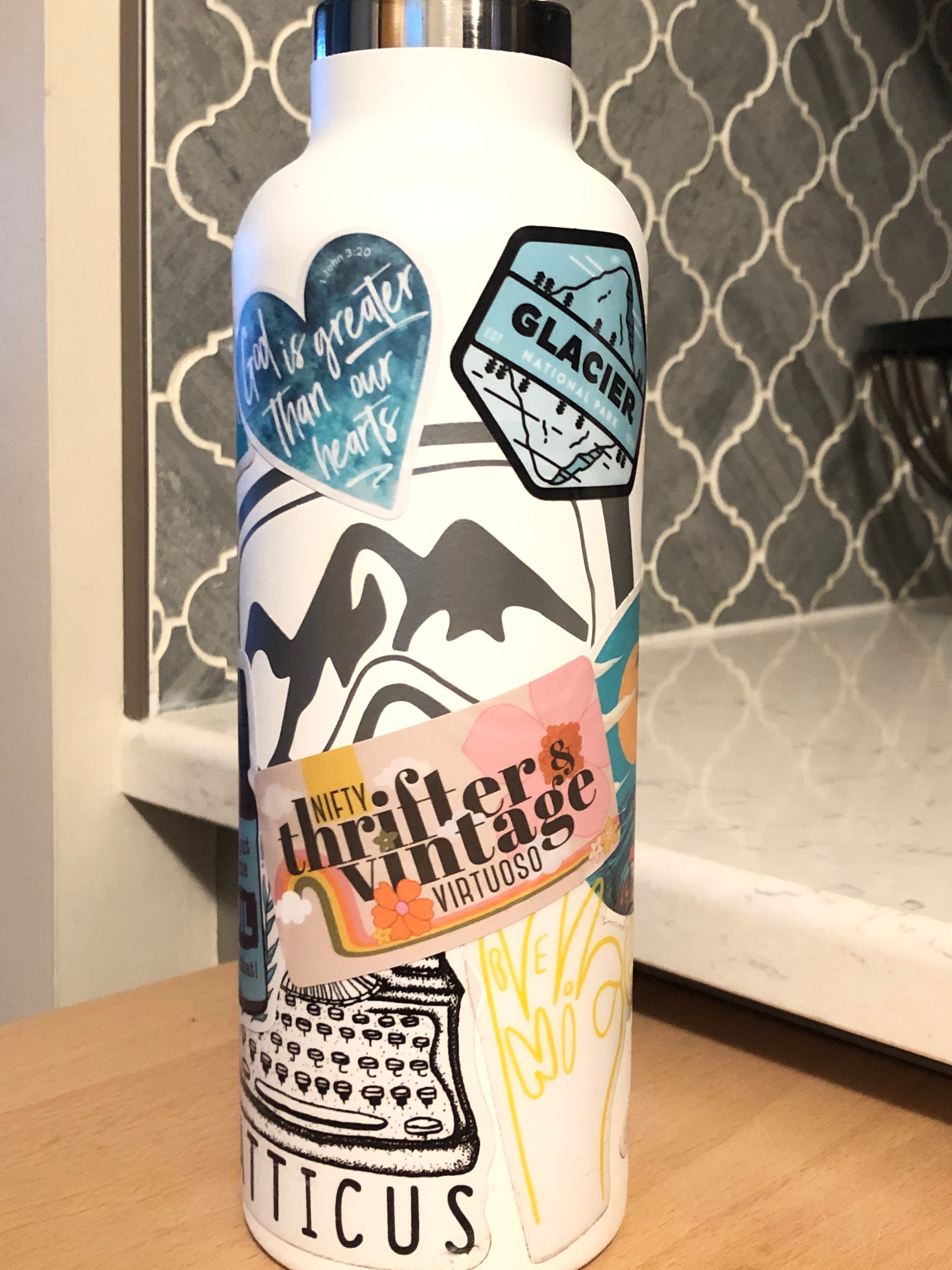 Die Cut Vinyl Sticker Decal Nifty Thrifter & Vintage - Etsy España