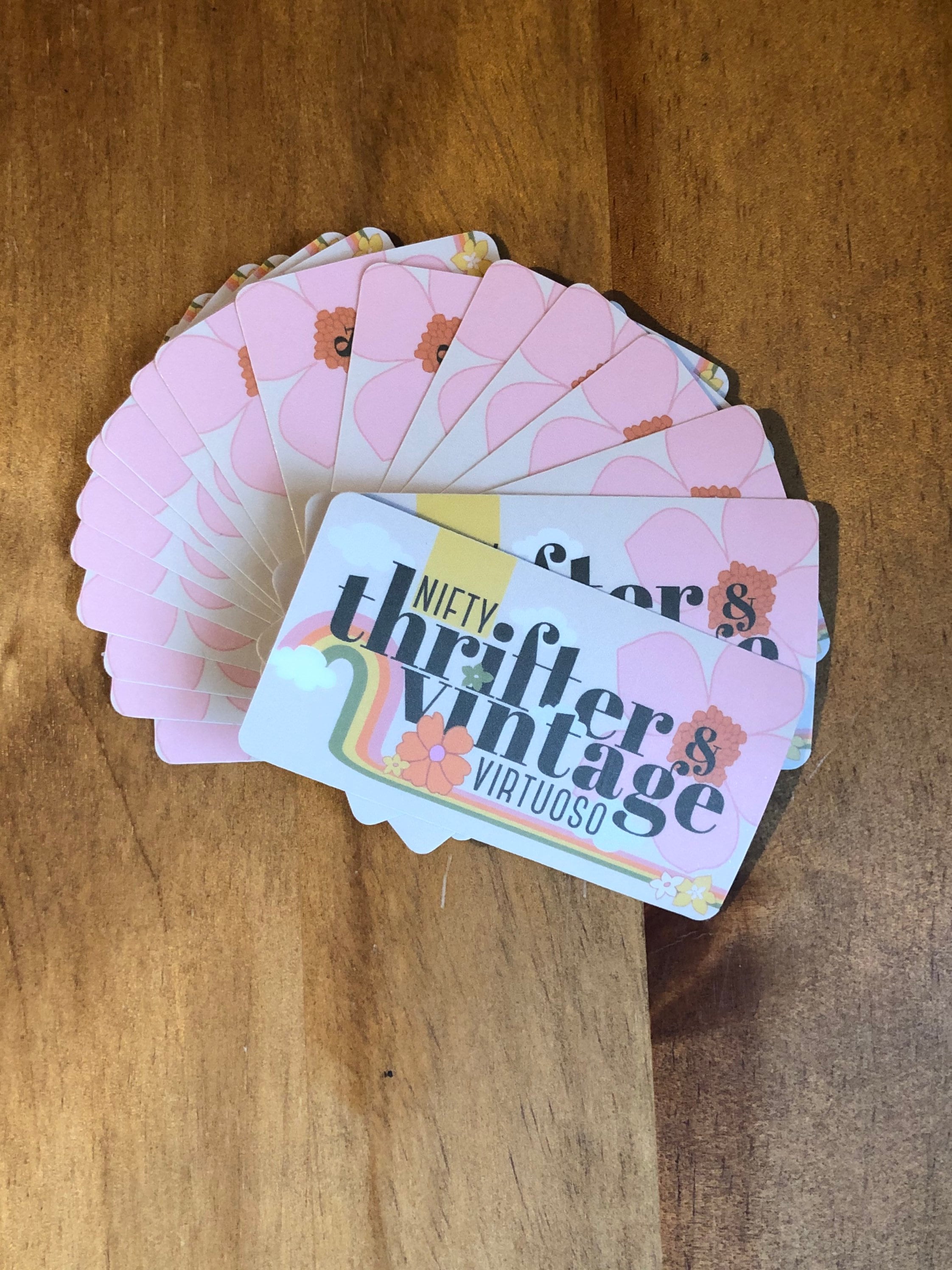 Die Cut Vinyl Sticker Decal Nifty Thrifter & Vintage - Etsy España