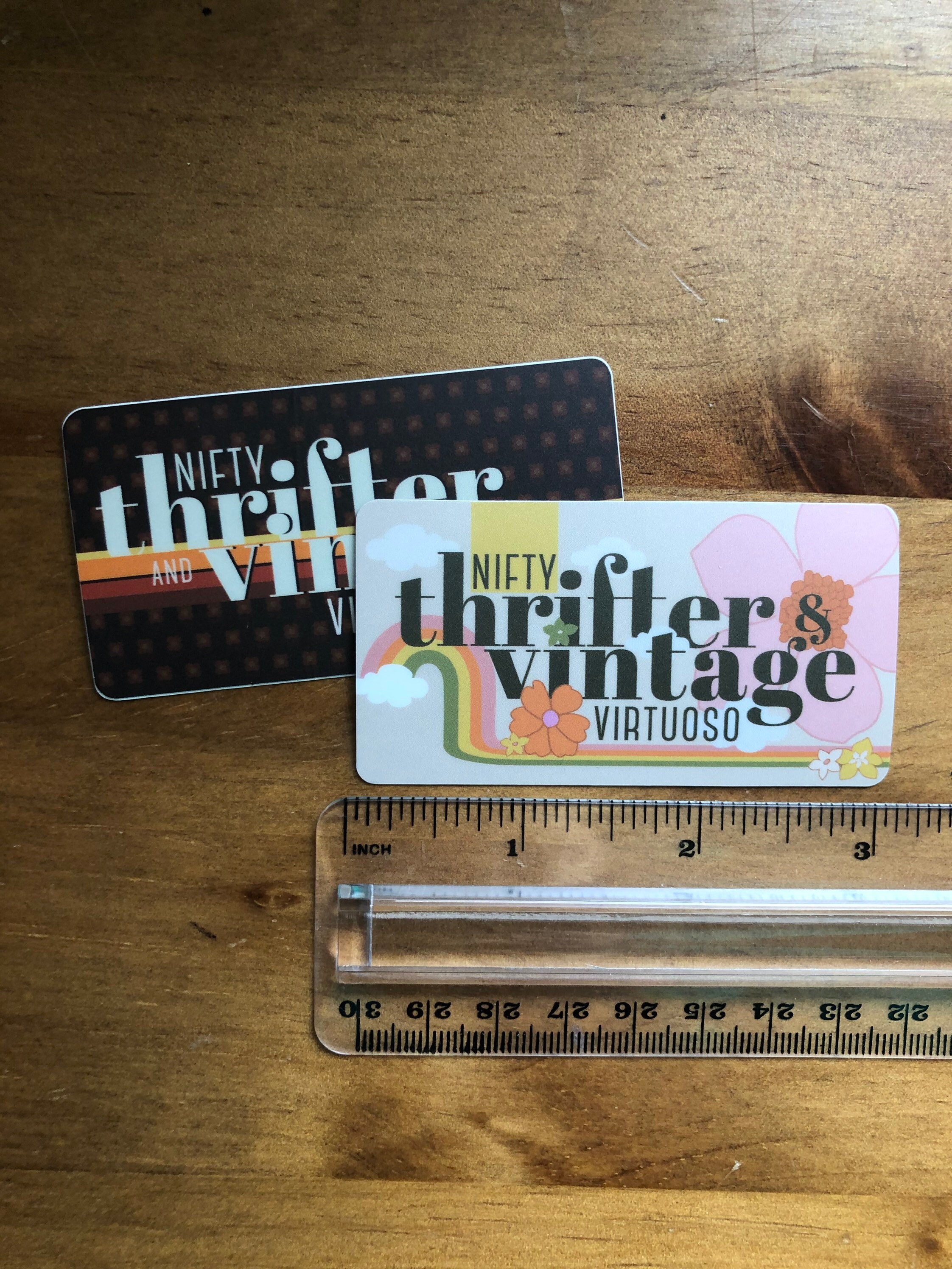 Die Cut Vinyl Sticker Decal Nifty Thrifter & Vintage - Etsy España