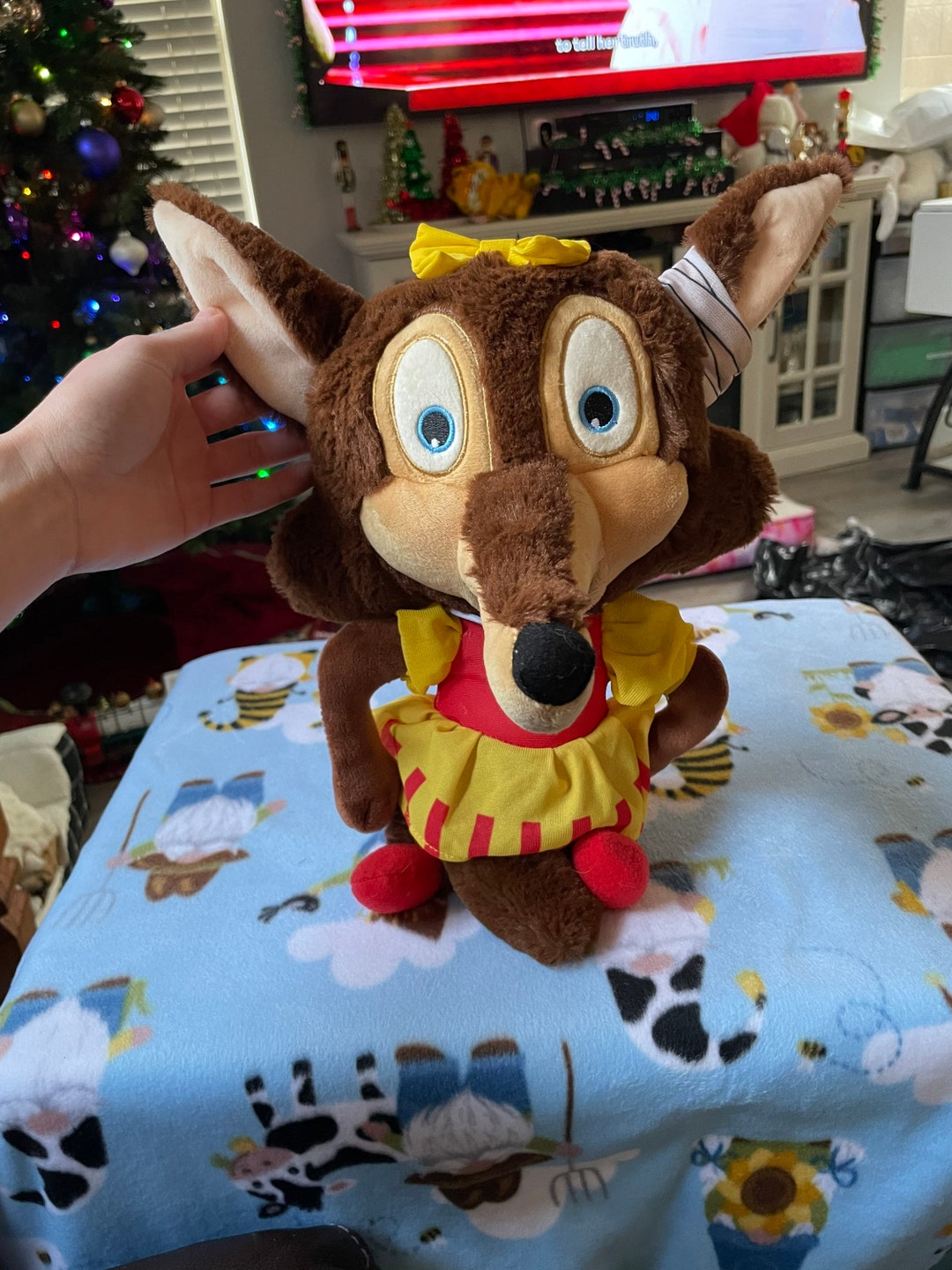 Knott’s Berry Farm Bear-y Tales Return to the Fair 12” Coyote Plush - Etsy