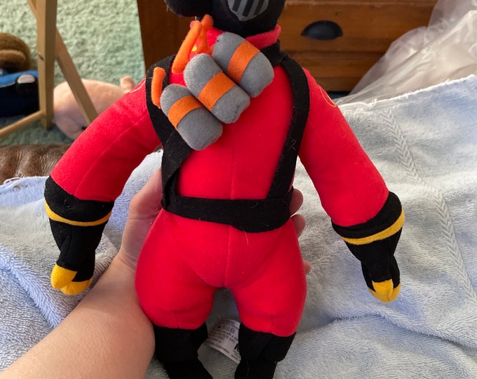 Team Fortress 2 Pyro Plush Stuffed Topy NECA Valve Corporation 2012 ...