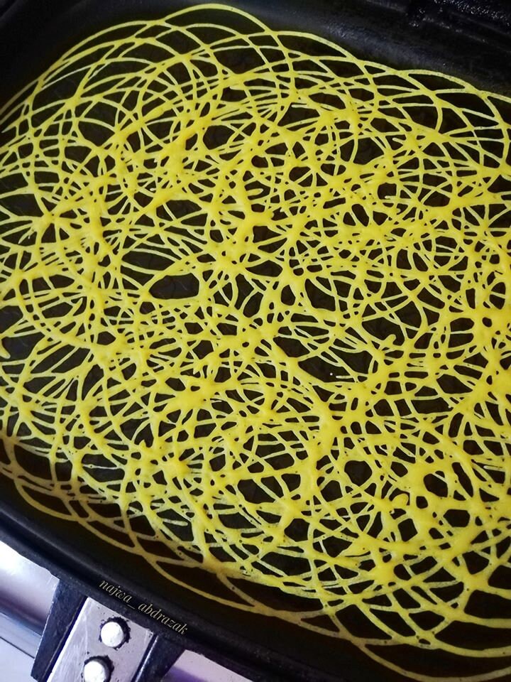 New Funnel Lacy Crepe Roti Jala Net Pancake Mold Multipurpose BPA Free ...