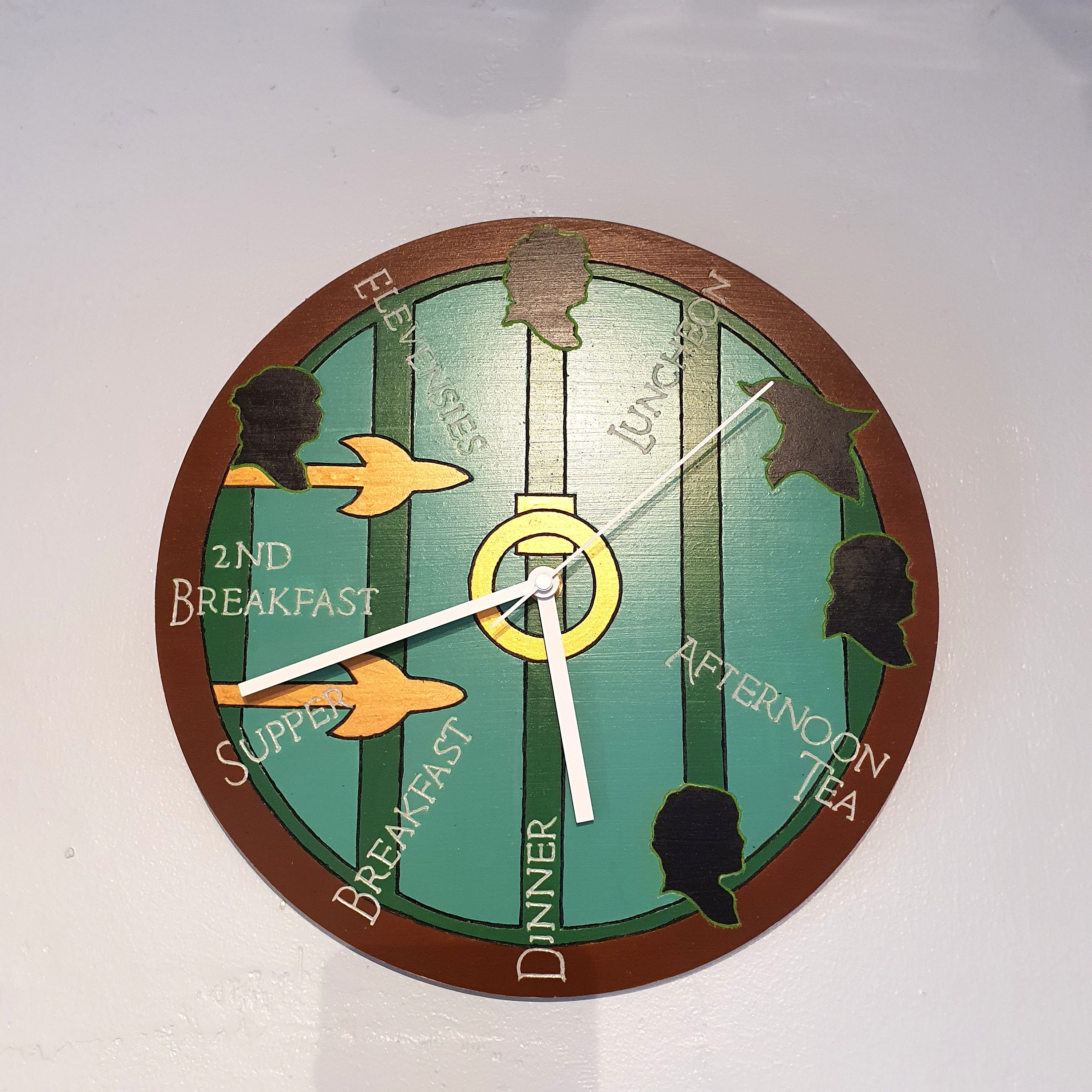 A Hobbit's Mealtimes Wall Clock Lord of the Rings/the - Etsy