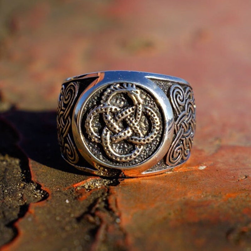 Ouroboros Ring - Etsy