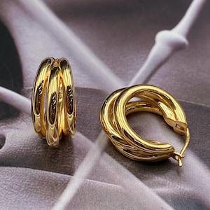 18k Gold Earrings - Etsy