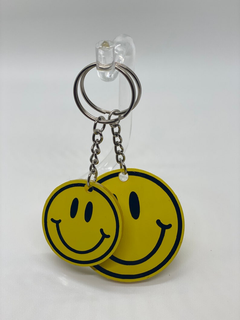 Smiley Face Keychain / Lighting Bolt Smiling Face Keychain / - Etsy