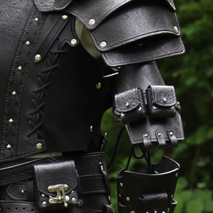 Witcher Pauldron Set - Shoulder With Bracer - Etsy