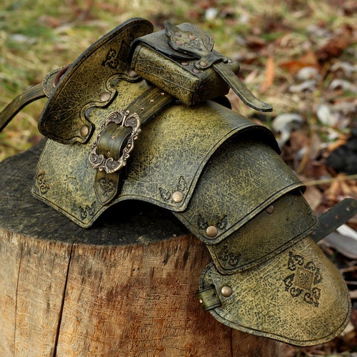 Elven Wardancer Single Pauldron One Piece. - Etsy