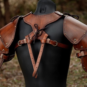 Pauldrons Classic Set - Leather LARP Shoulder Protection - Etsy