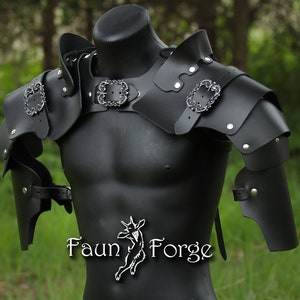 Tiefling Larp Pauldrons Set With Gorget - Leather Costume - Etsy