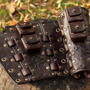 Witcher Assassin Bracers, Tiny Pouches - Larp Armored Cuff - Etsy