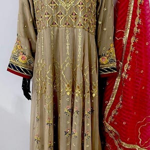 Beautiful Ready to Wear Dusty Pakistani Designer Gown. Fully ...