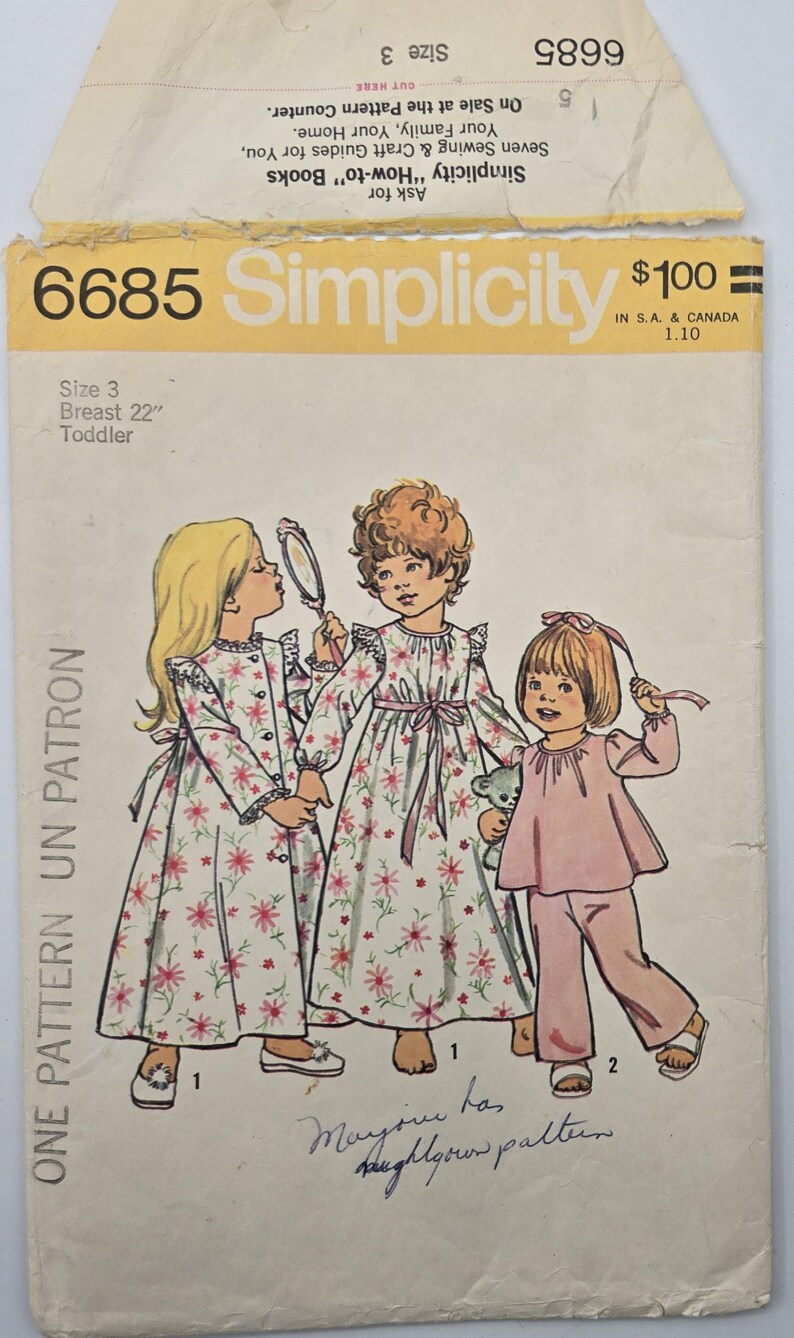 Simplicity 6685 Toddler's Robe, Nightgown and Pajamas, Cut/incomplete ...