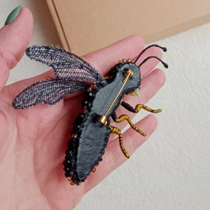 Brooch Crystal Bee Wasp Pin. 3d Golden Insect. Jewelery Embroidered ...