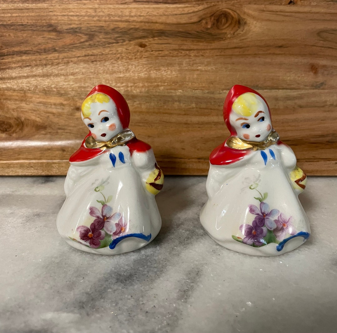 Antique HULL Pottery Red Riding Hood Salt and Pepper Shaker Set - Etsy