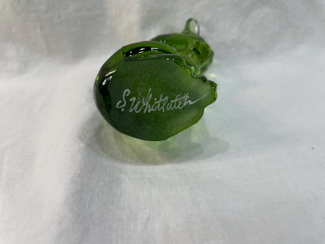 Fenton Green Glass Cat Hand Painted and Signed by the Artist - 3 3/4 ...