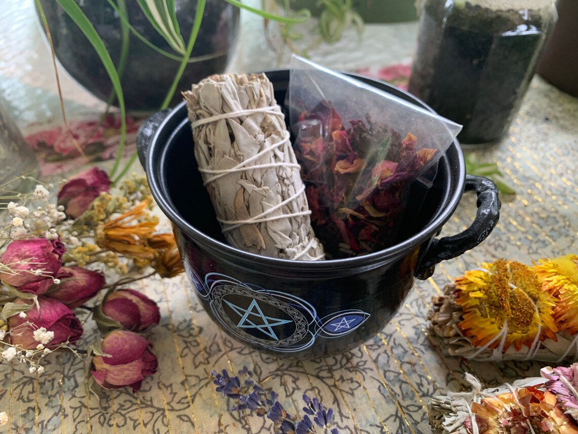 Triple Pentacle Iron Cauldron Kit | Etsy