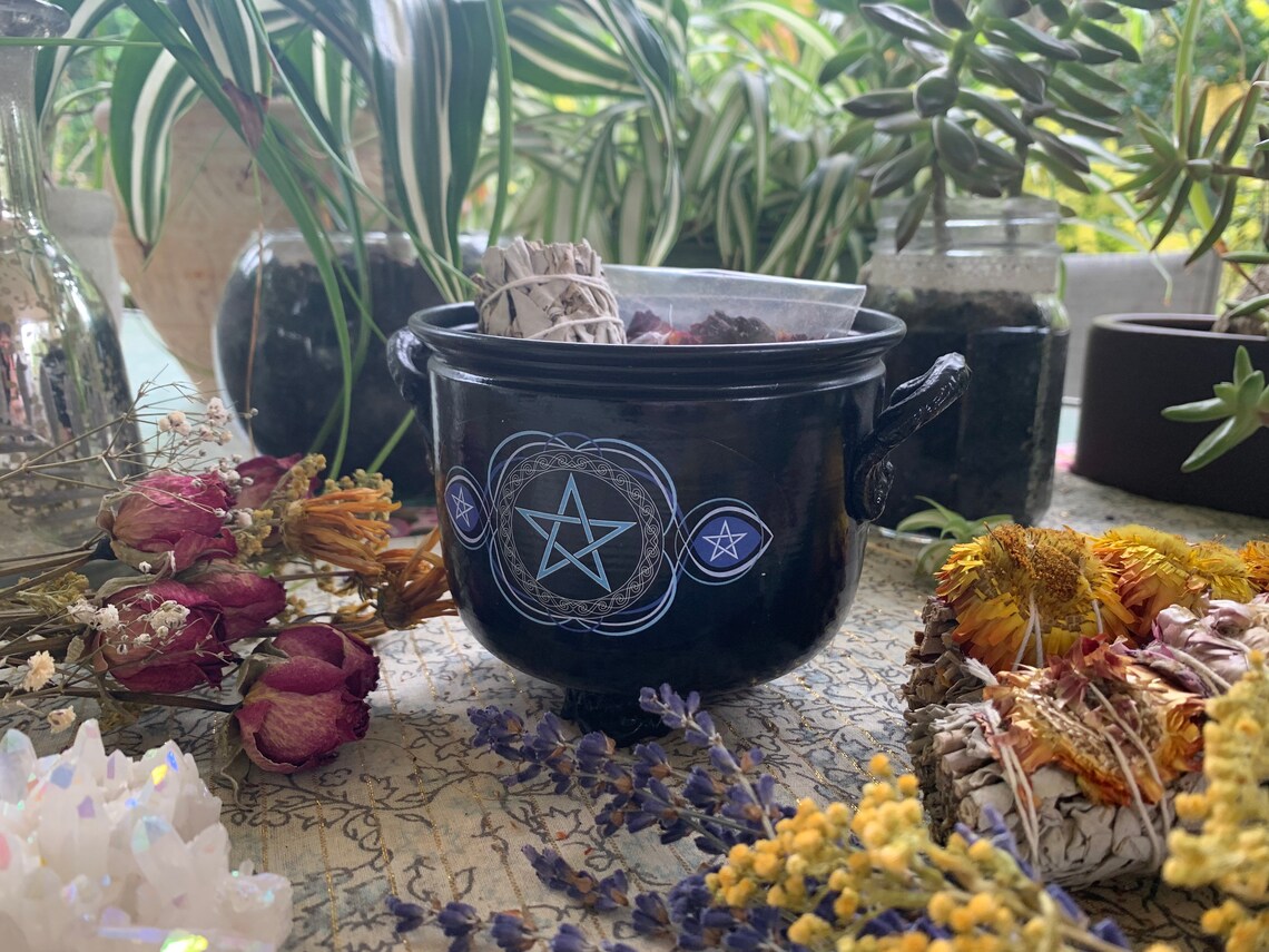 Triple Pentacle Iron Cauldron Kit - Etsy