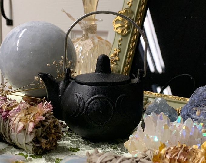 Mini Triple Moon Cast Iron Kettle 4” & Hibiscus Tea Kit - Etsy