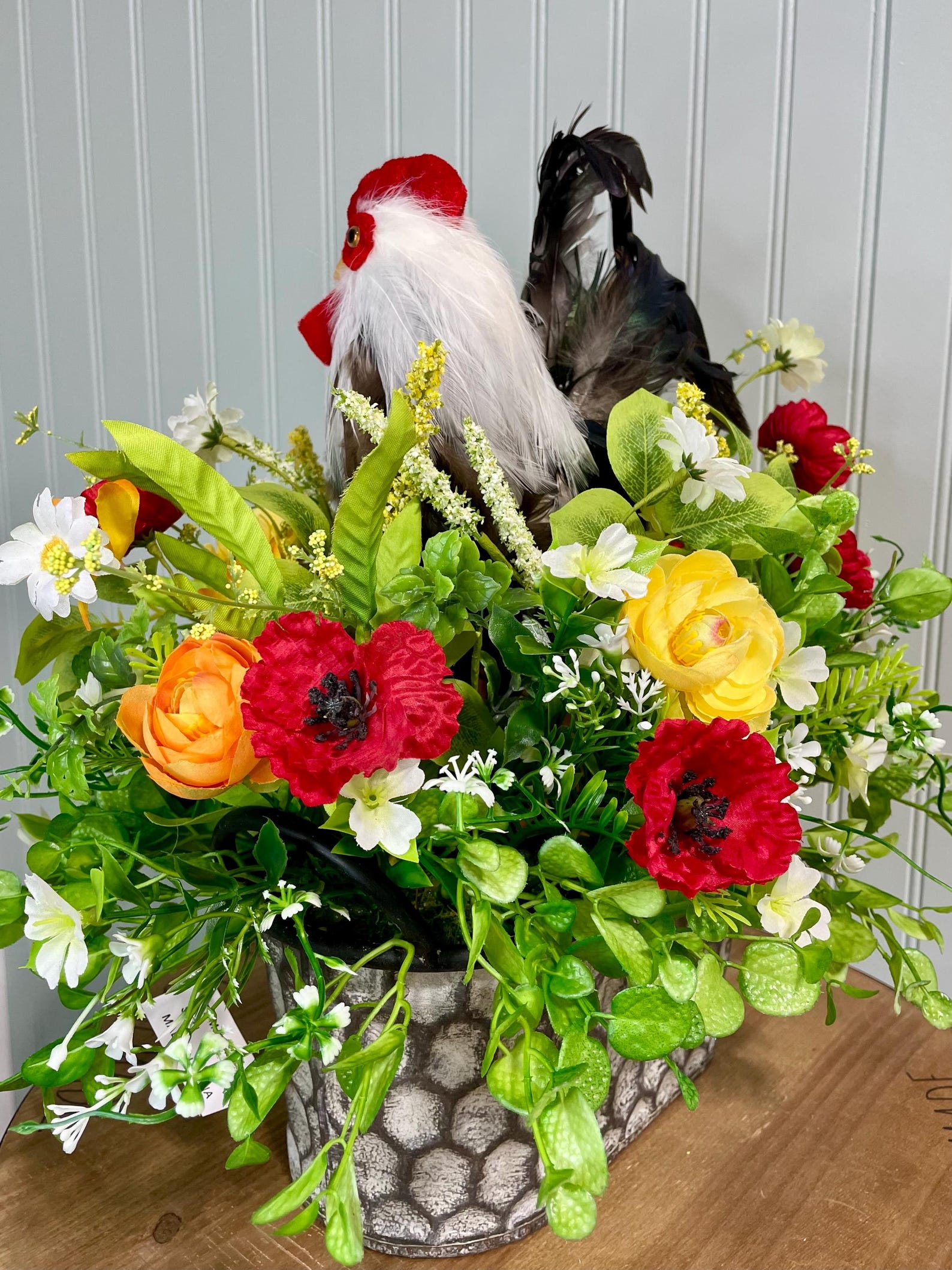 Unique Farmhouse Rooster Chicken Centerpiece - Rustic Farmhouse Kitchen ...