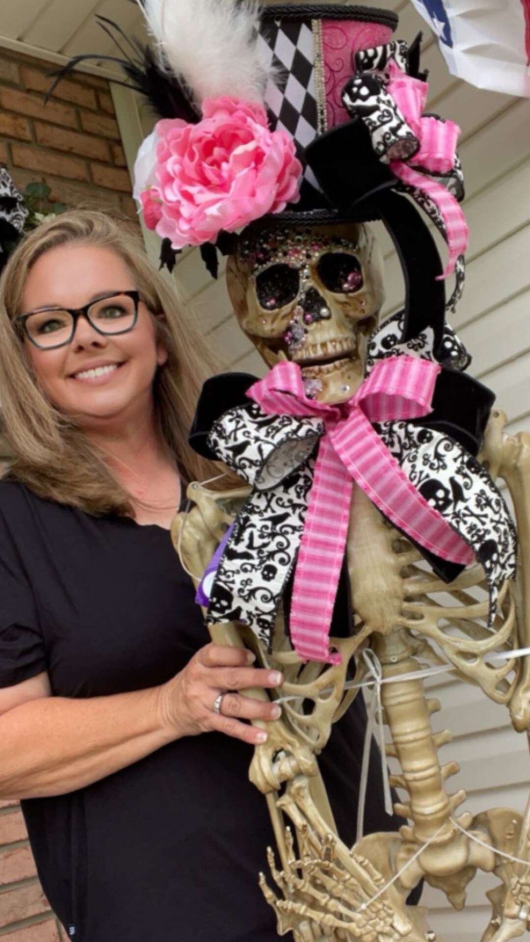 Life-size Posable 5ft Pink Glam Skeleton Halloween Decoration W/ Custom ...