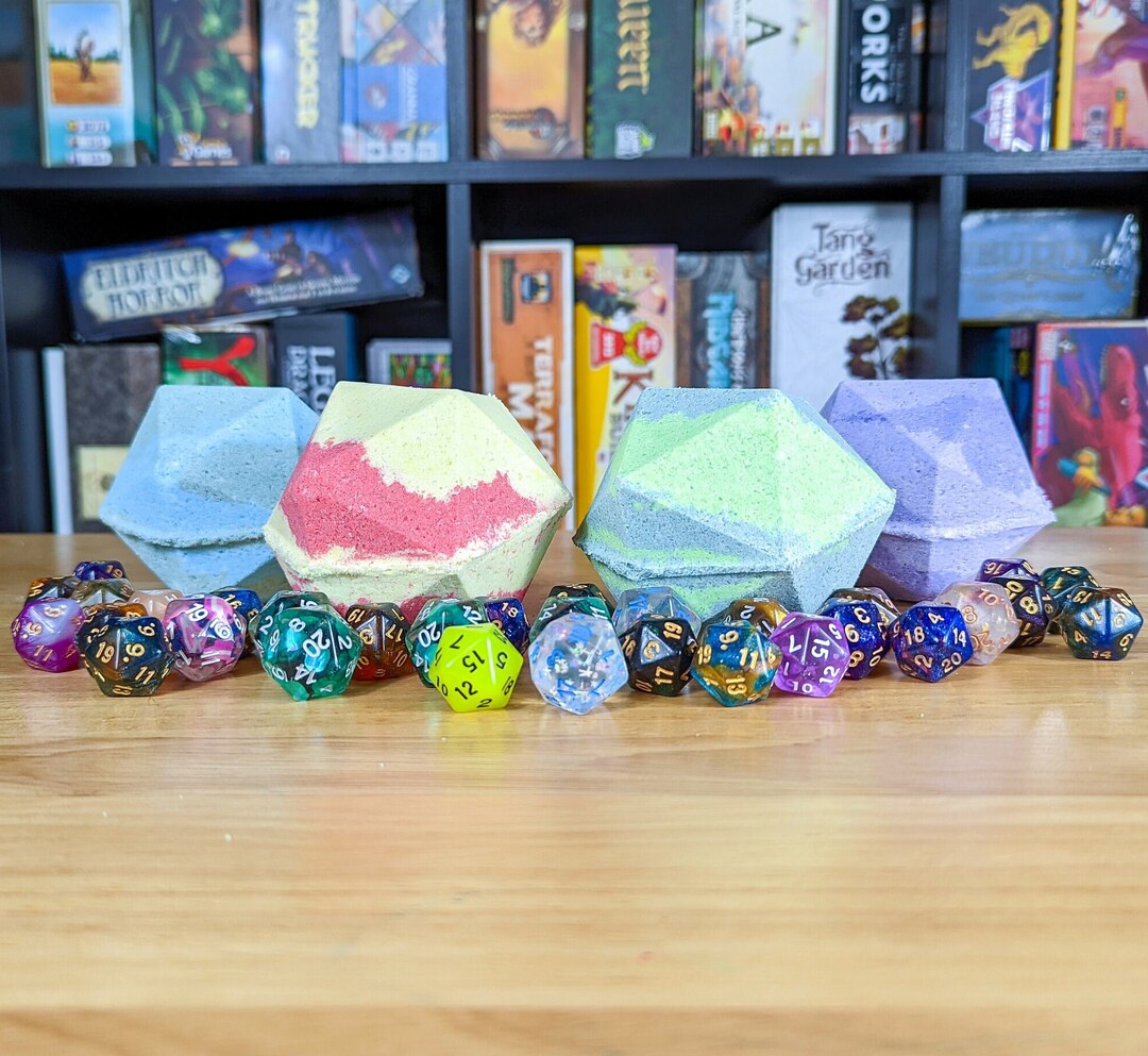 Large Customizable D20 Bath Bomb (4in) With Complete Surprise Set of ...