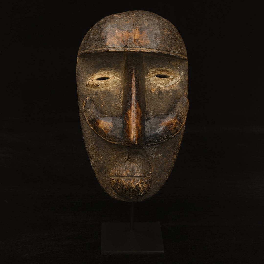 African Bete Mask 13 on Display Stand - Etsy
