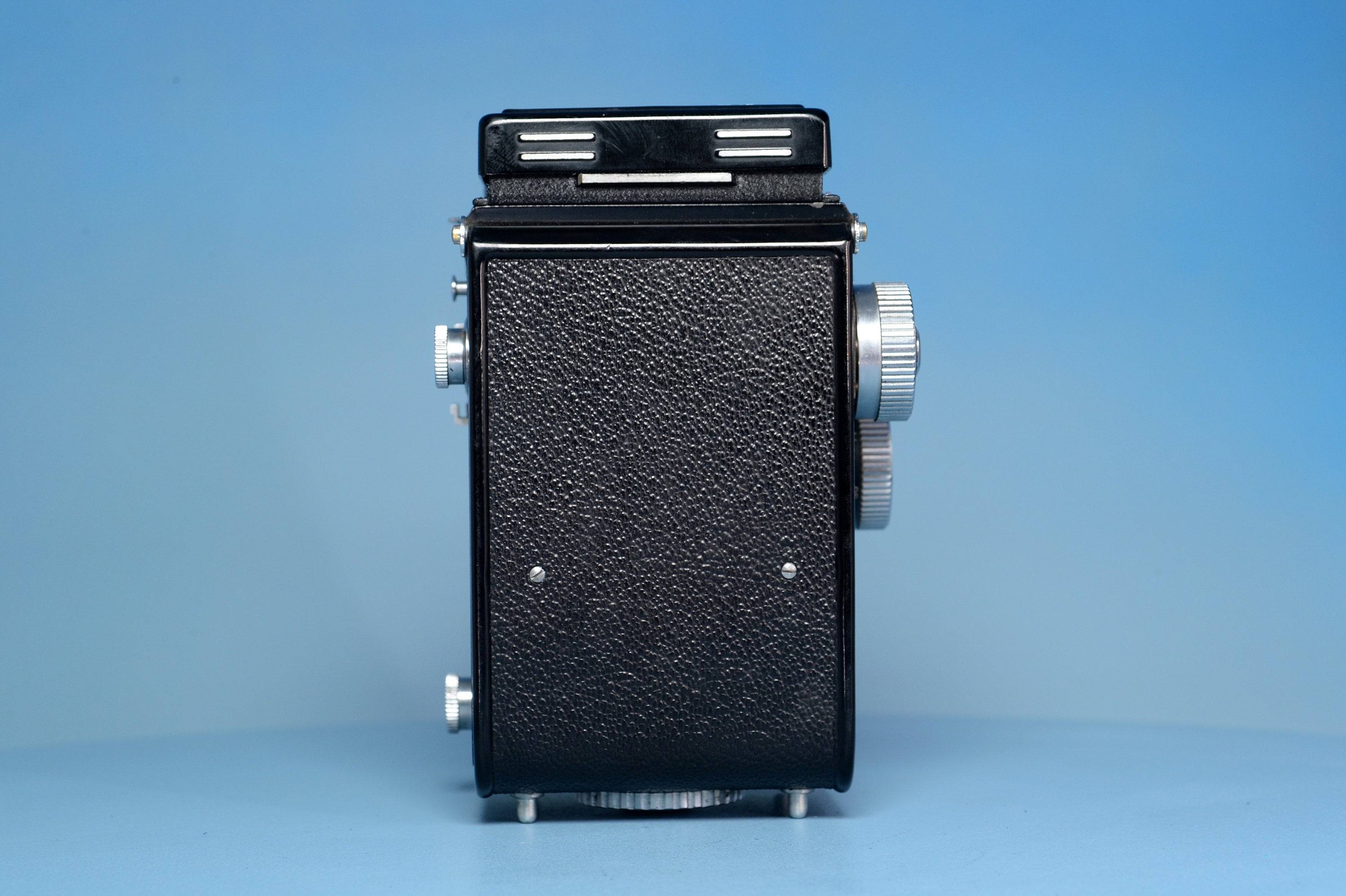 Yashica D. Twin Lens Reflex Film Camera. 120mm Film Camera. Vintage TLR ...