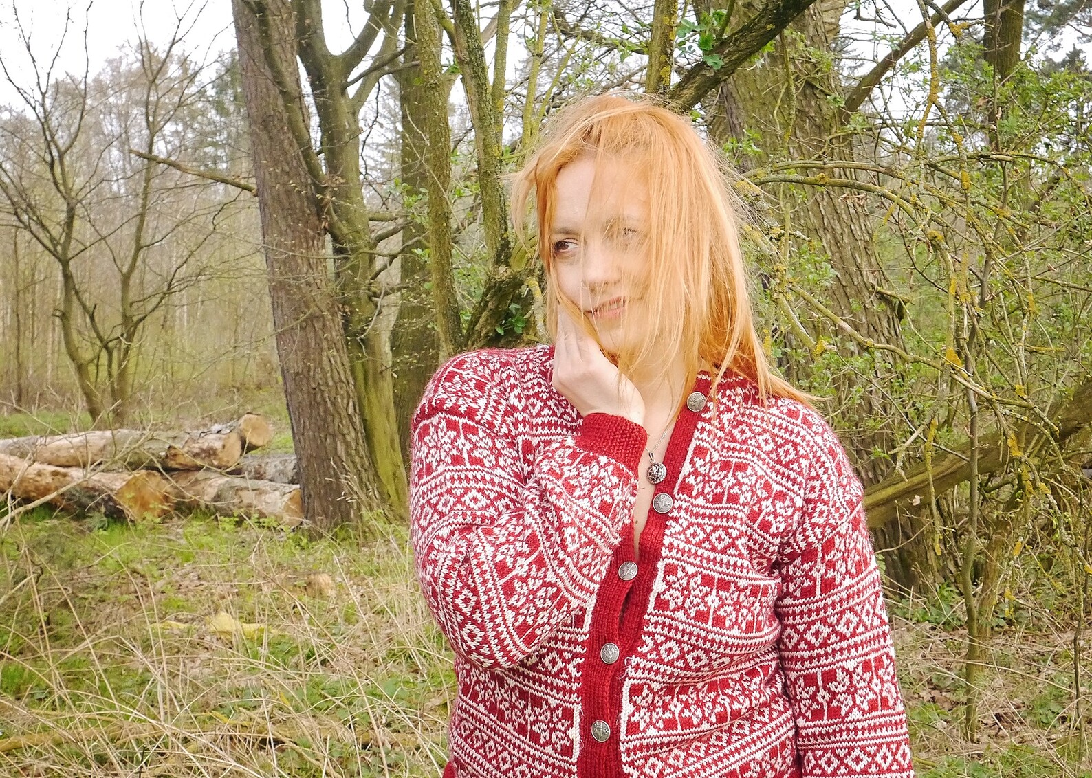 Vintage Folk Red and Cream Cardigan / 90s Nordic Retro Sweater ...