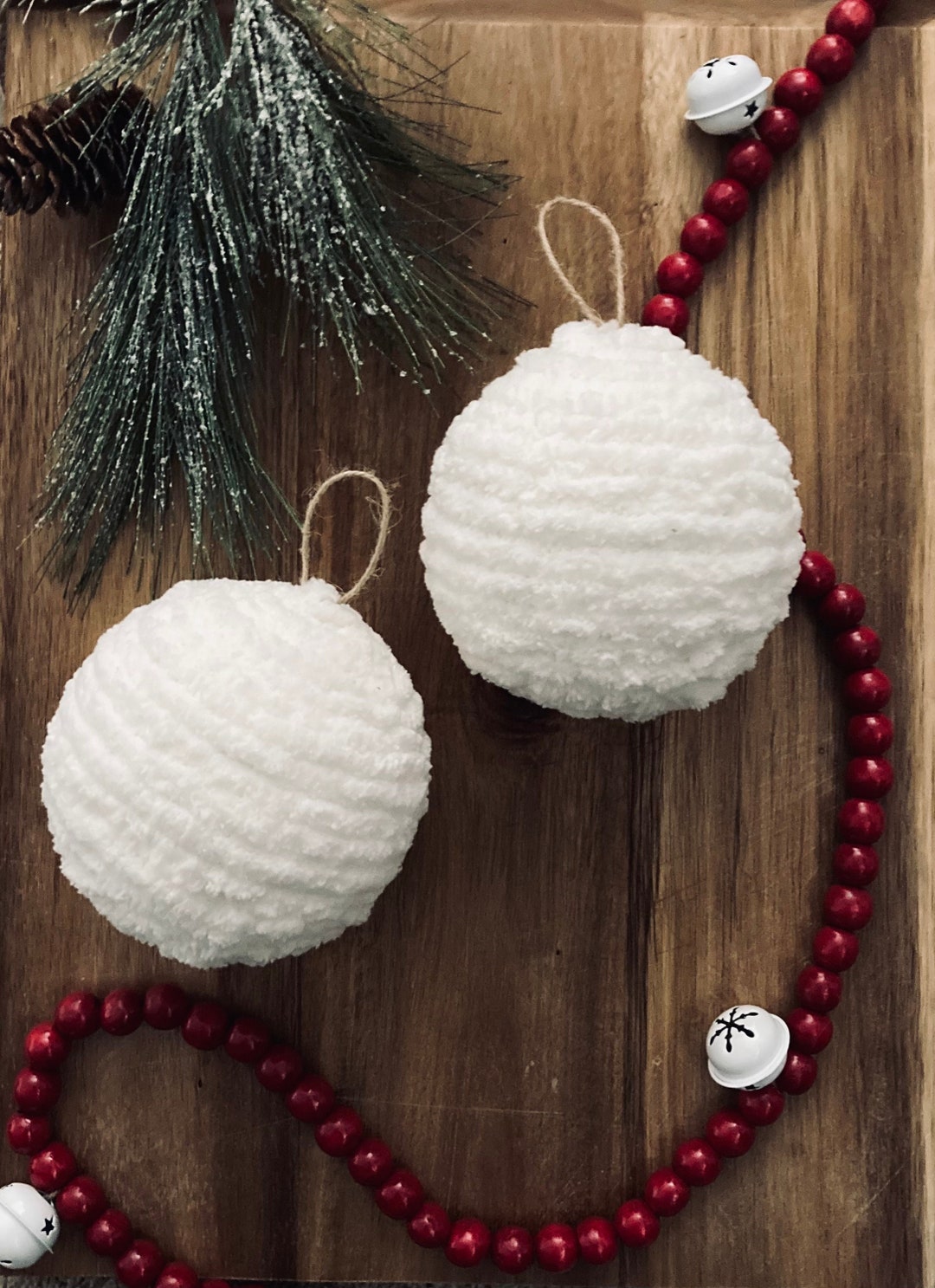 Handmade Spiral Wrapped Thick Yarn Christmas Ornament: Cream Snowball ...