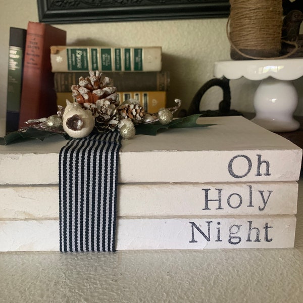 Christmas Book Stack - Etsy