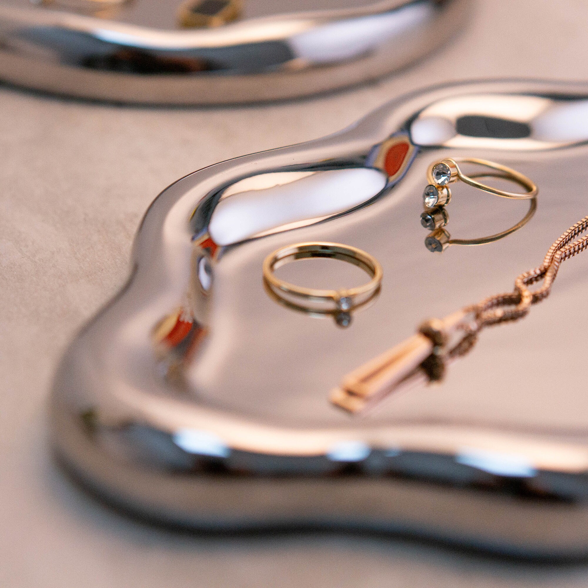 Metallic Silver Jewelry Display Set | Irregular Ring Dish & Necklace ...