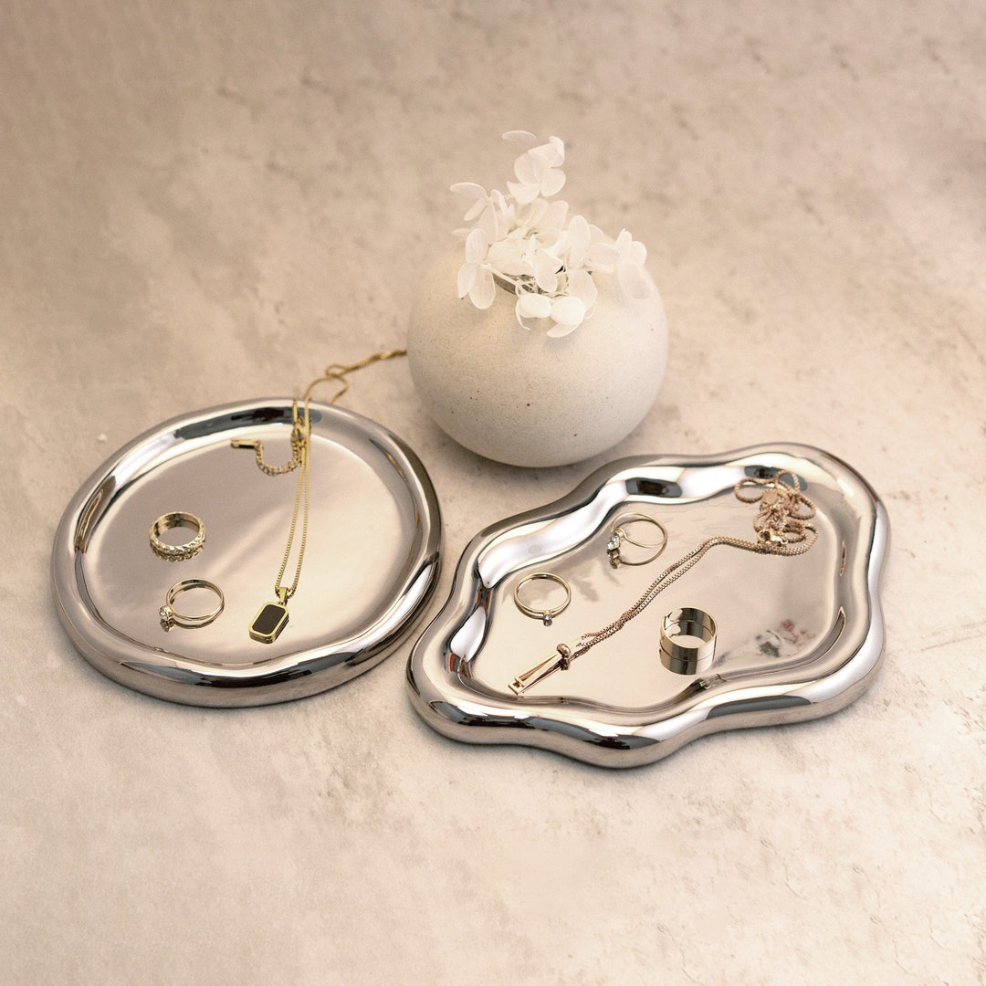 Metallic Silver Jewelry Display Set | Irregular Ring Dish & Necklace ...