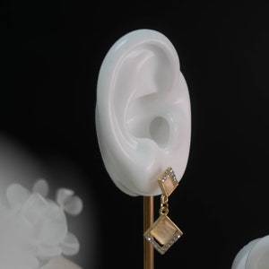 Silicone Ear Display Stand: Showcase Your Earrings With Elegance - Etsy
