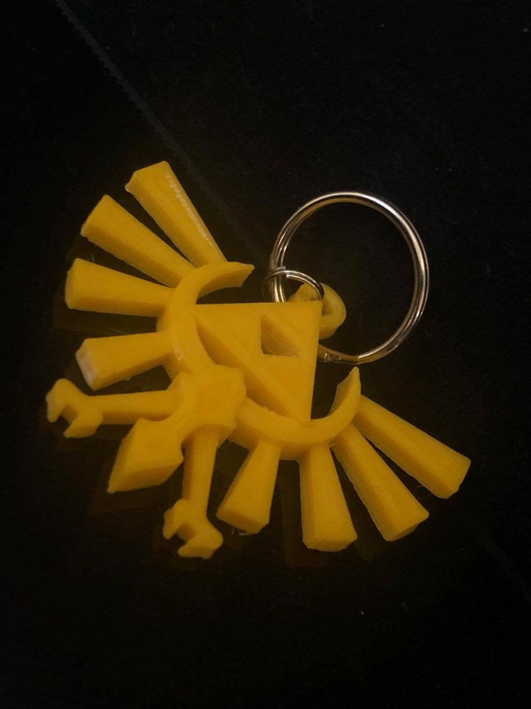 3D Printed Hyrule Symbol Keychain (legend of Zelda) - Etsy