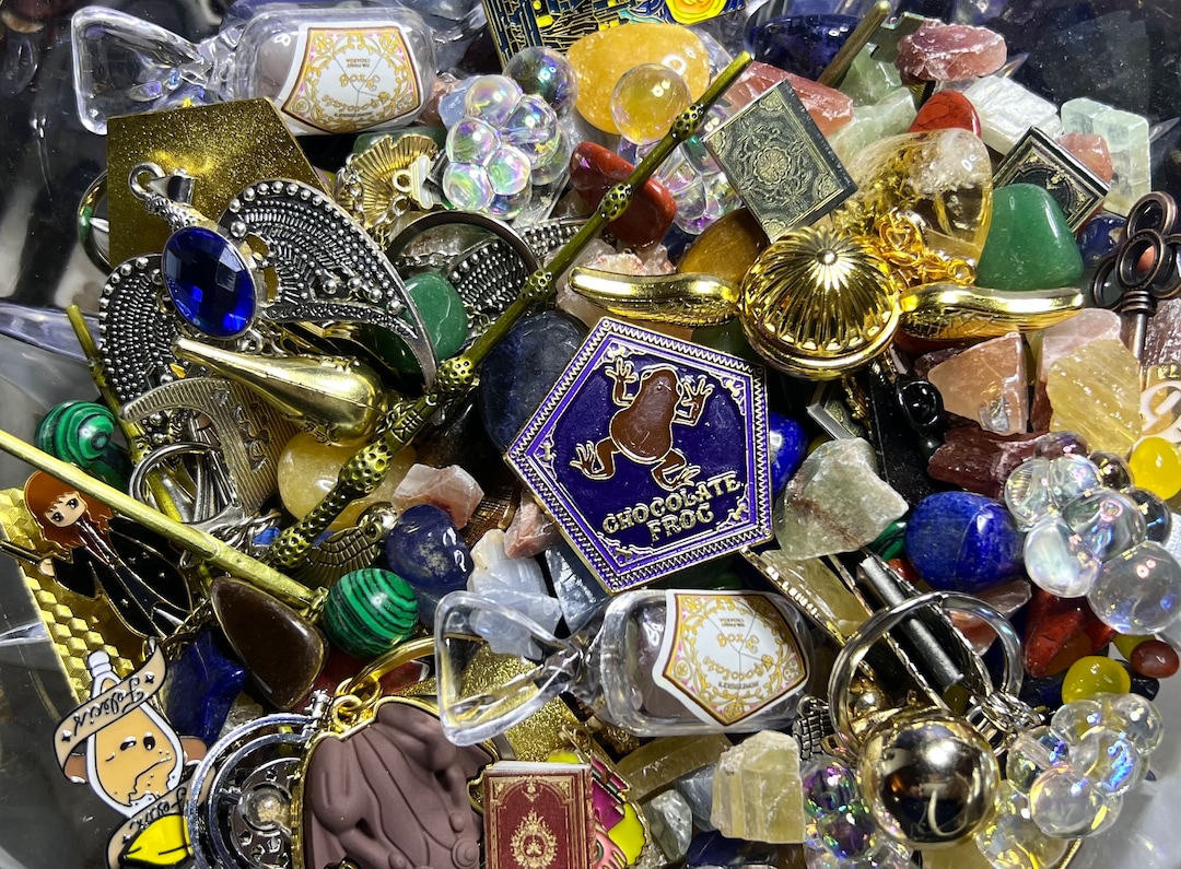 Wizarding Potter Themed Crystal Confetti Scoop / Wizarding World ...