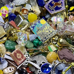 Wizarding Potter Themed Crystal Confetti Scoop / Wizarding World ...